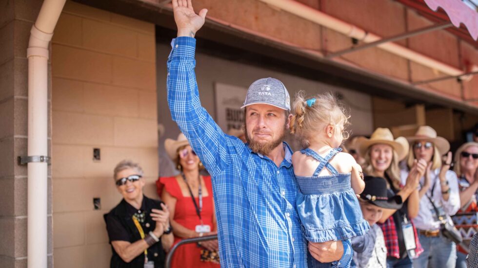 Green River Man Who Saved Family In Burning House Receives Hero’s ...